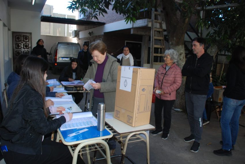 El Voto De Los Precandidatos Y El Padrón Electoral Que Hasta Las 12